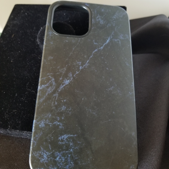 casely | Cell Phones & Accessories | Iphone 2 Pro Max Casely Case ...